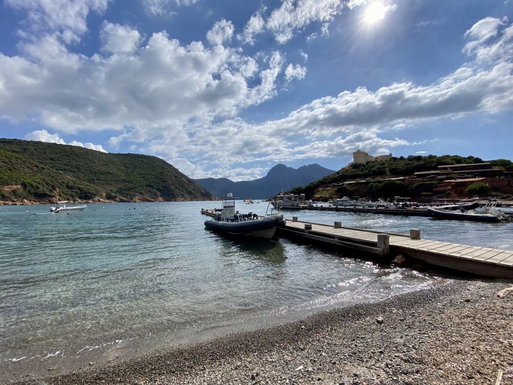 Promenade en mer dans la réserve de Scandola & Girolata